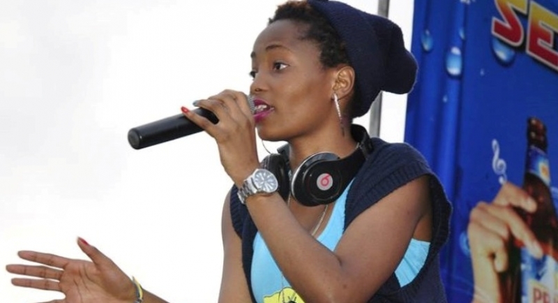 Young Grace washenguwe n’urupfu rwa Papa Wemba yatangaje intwaro ...