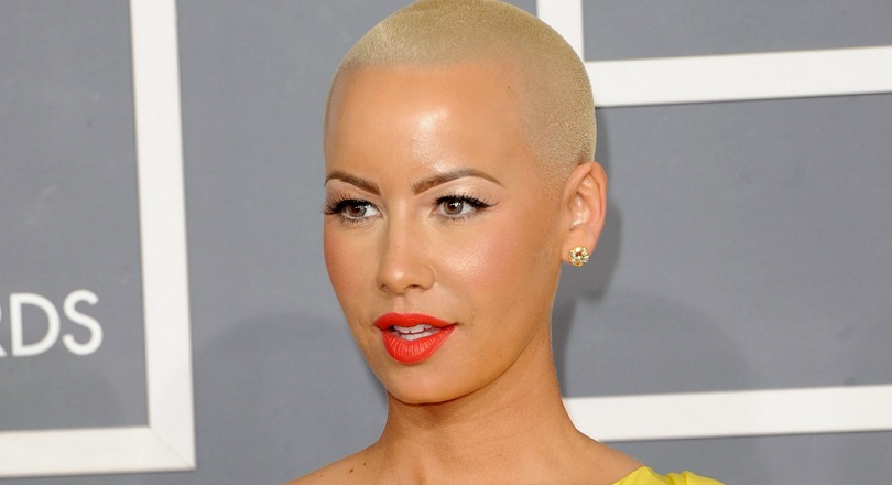Amber Rose yibasiwe nyuma yo kuvuga ko yakuze ari we mukobwa mwi ...