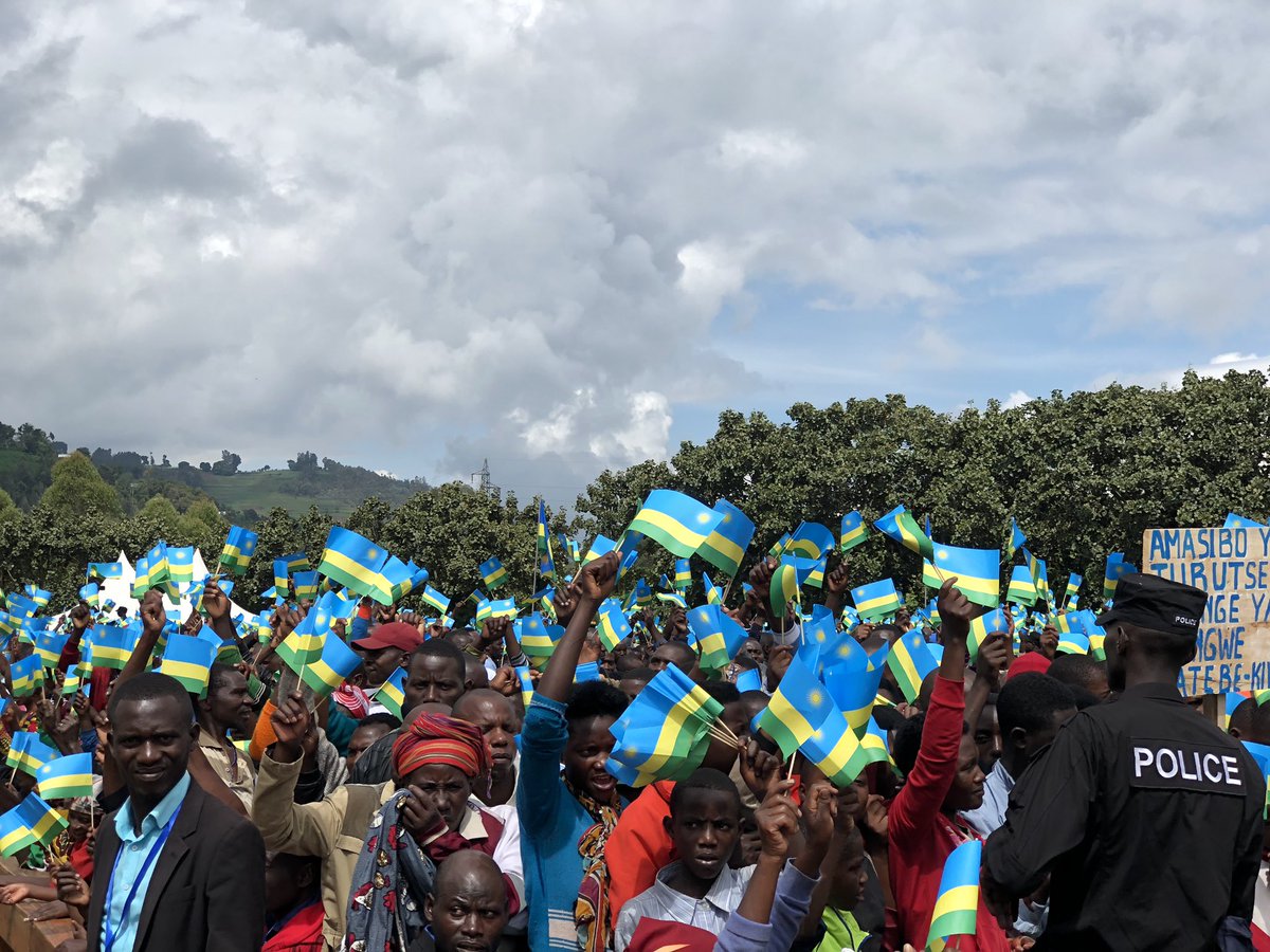 Perezida Kagame yasabye Senderi Hit na Tuyisenge Intore kugira i ...