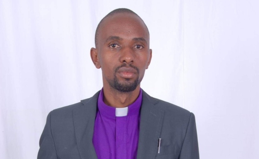 Bishop Justin Alain yatangije irushanwa Gospel Talent Hunt rizah ...