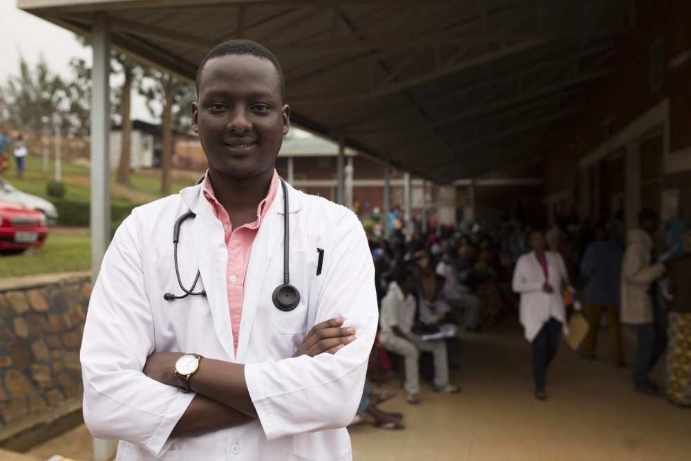 Dr Butera Yvan, umuto muri Guverinoma y'u Rwanda yarushinze ...