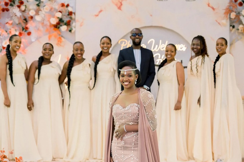 MU MAFOTO 20:Eddy Kenzo na Minisitiri Phiona Nyamutoro bakoze ub ...