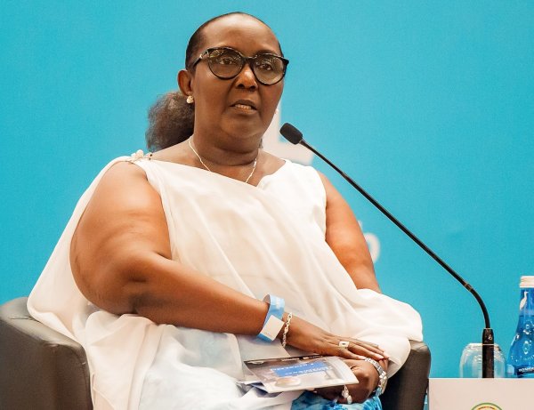 Perezida Kagame yakoze impinduka mu buyobozi bw'Urukiko rw'Ikire ...