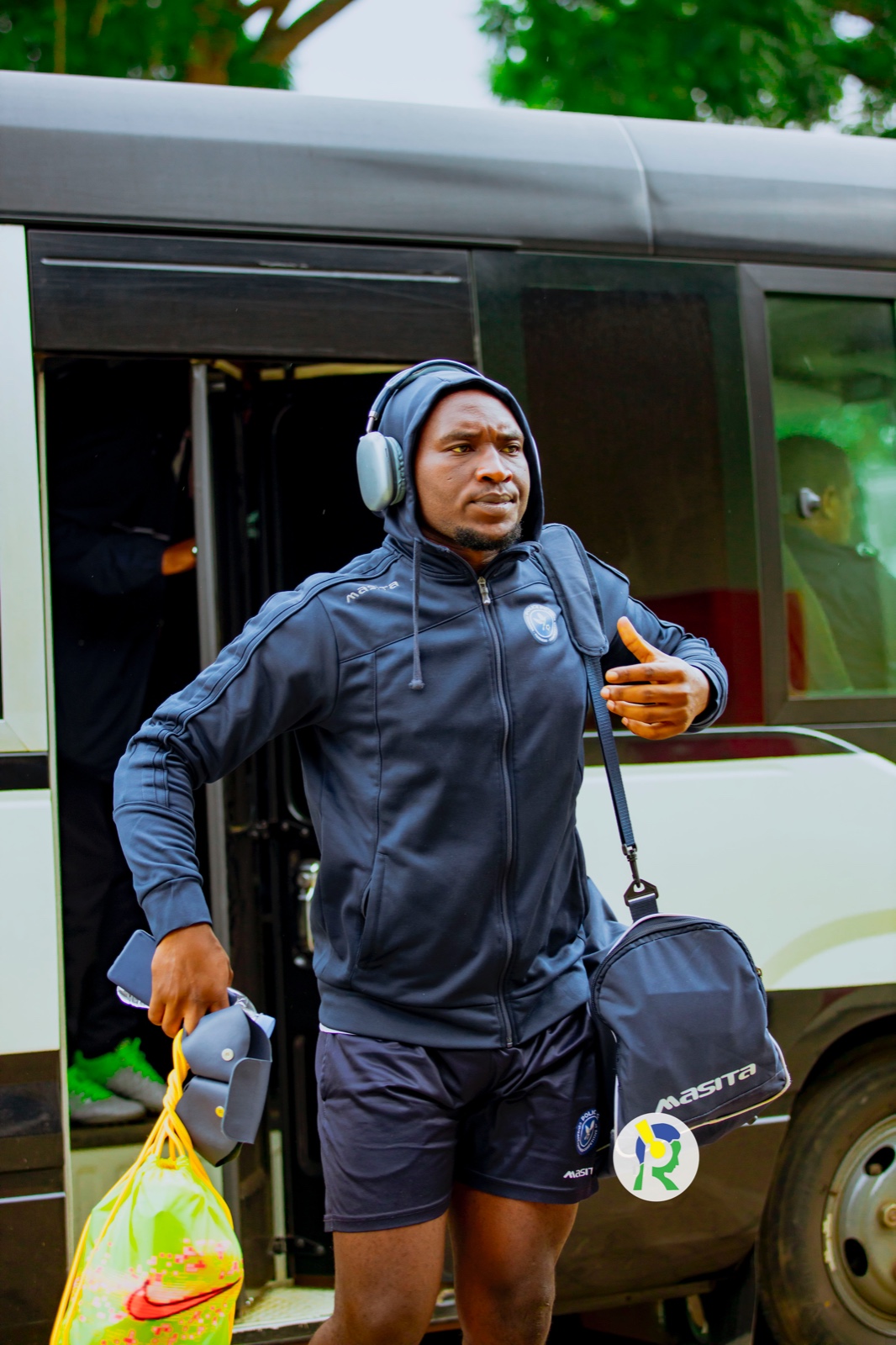 RPL: APR FC yaguye miswi na Police FC, amakipe yombi yongera gu ...