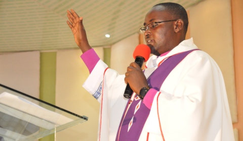 Rugamba Albert ahamya ko agiye kuba umuvugabutumwa wa mbere ukiz ...