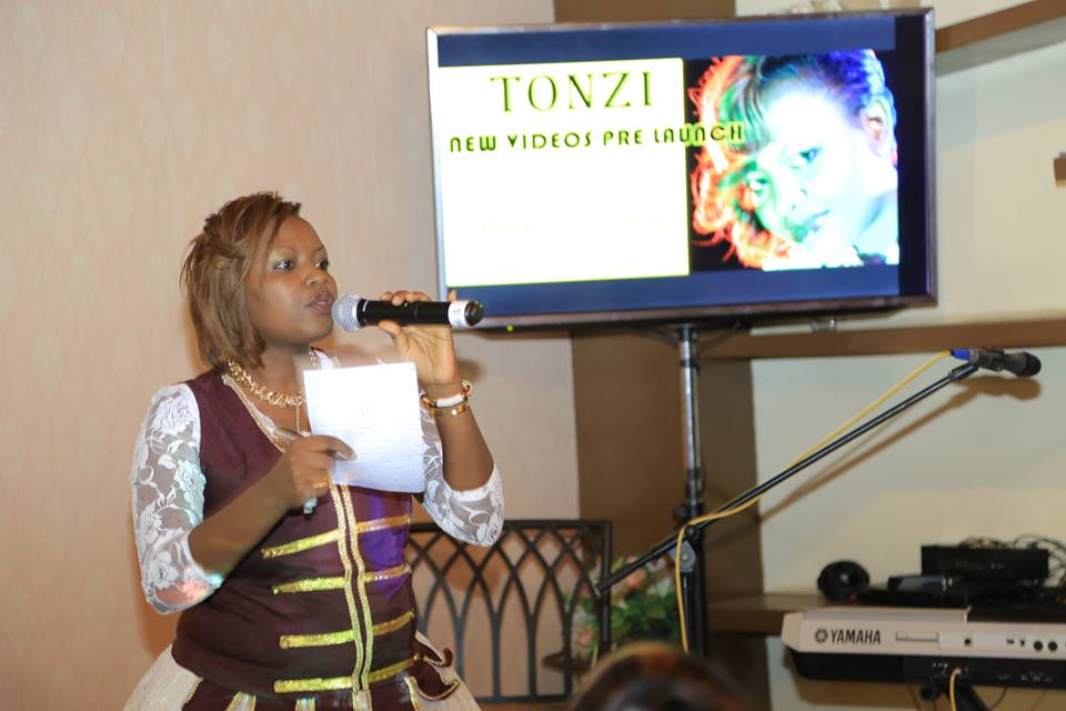 Menya igihugije Tonzi muri iyi minsi na gahunda afitanye na Papa ...